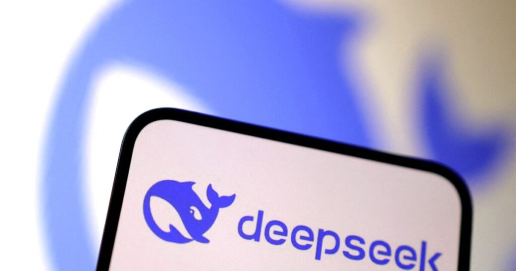 DeepSeek: Open Source AI that challenges ChatGPT