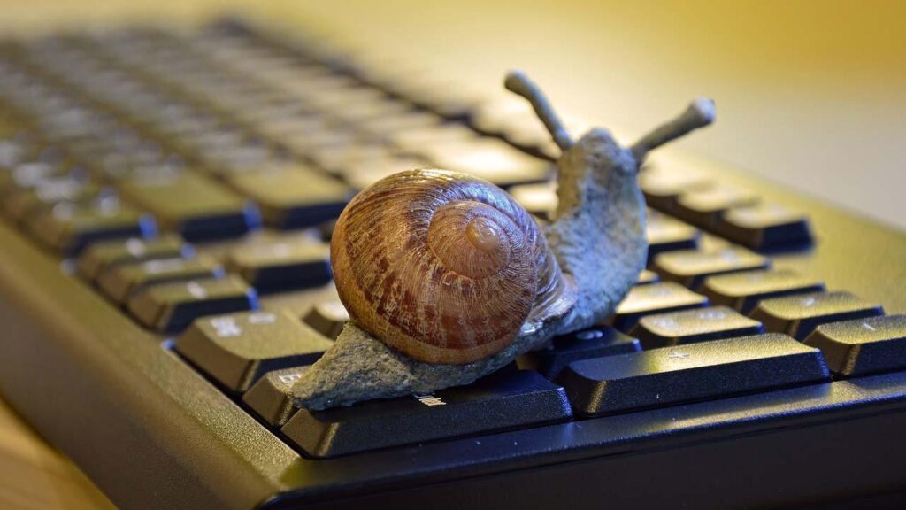 Differences between .cmd and .bat files in Windows