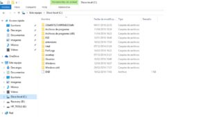 Differences between 'Program Files' and 'x86' in Windows