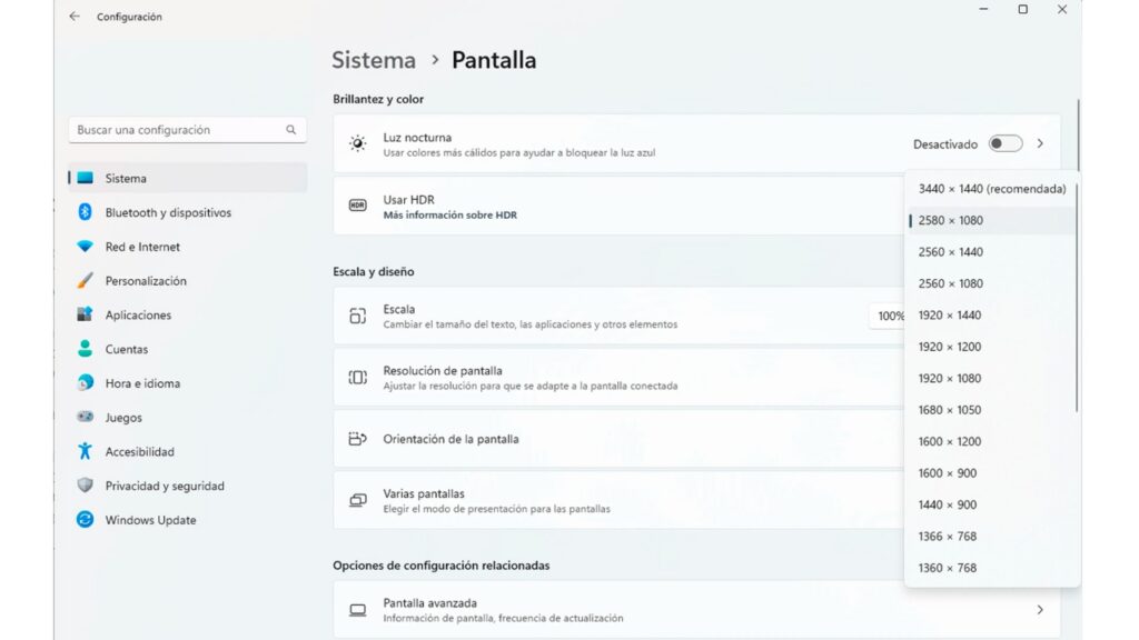 How to find the maximum resolution supported by your screen in Windows ...